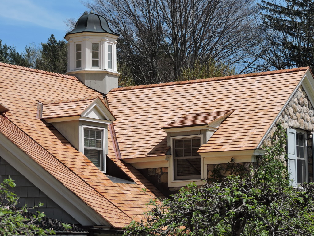 Wood Roofs | Cedar Shingles & Shakes | Connecticut Cedar Roofs